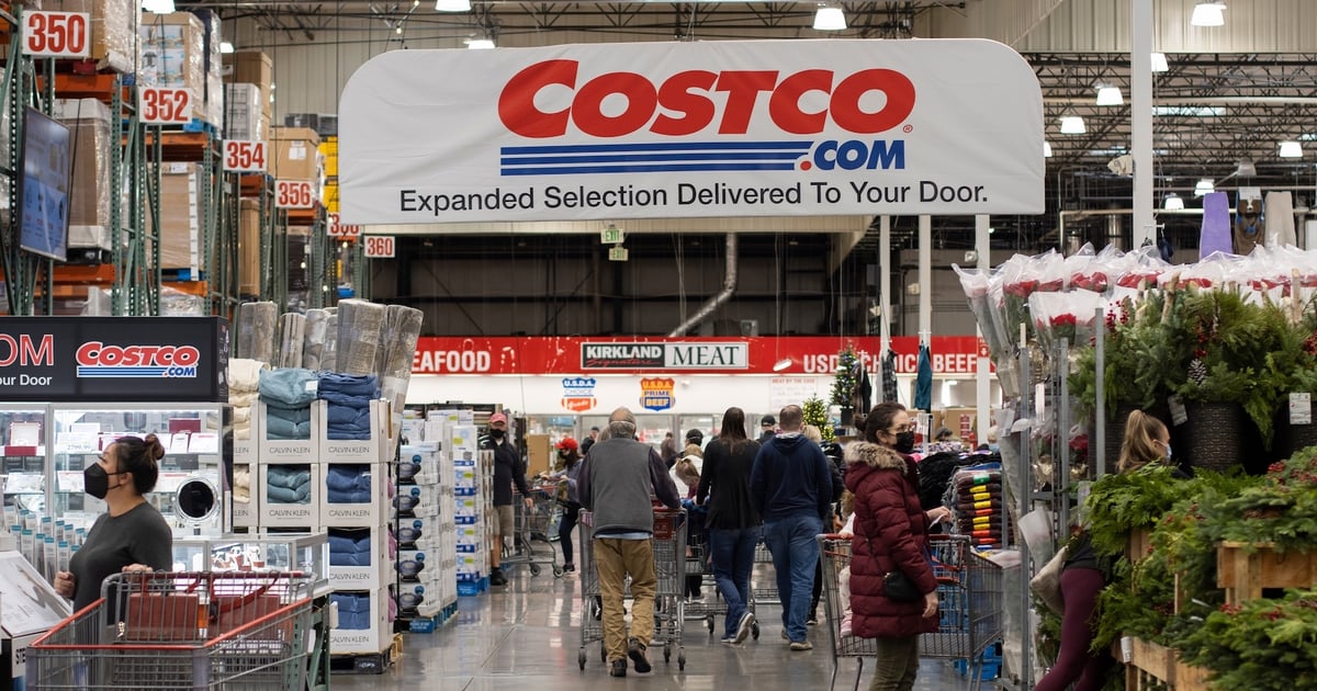 Costco sees start of e-commerce improvement in Q4