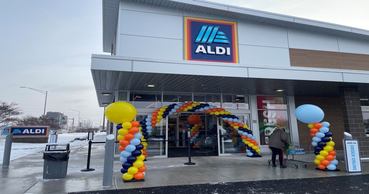 Inside Aldi's newest Chicago-area store
