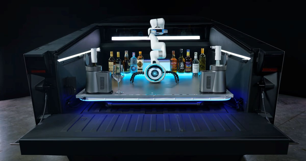 Robot Manufacturer Introduces AI-Powered Bartender