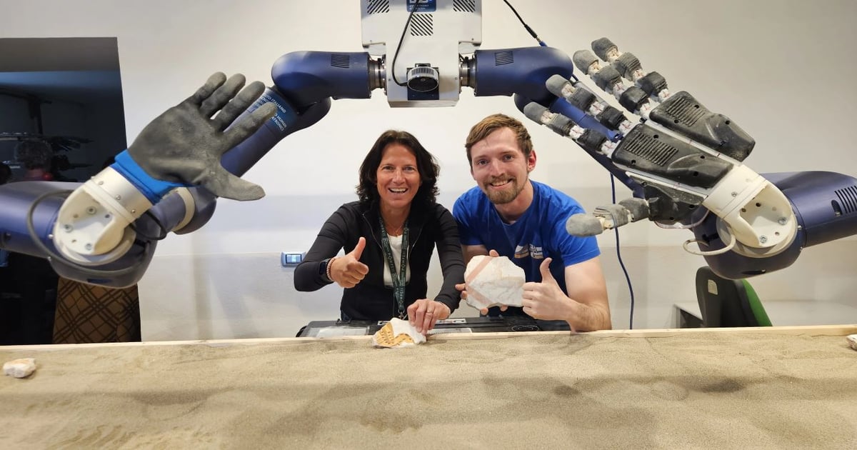 Robot Reassembles Pompeii Artifacts