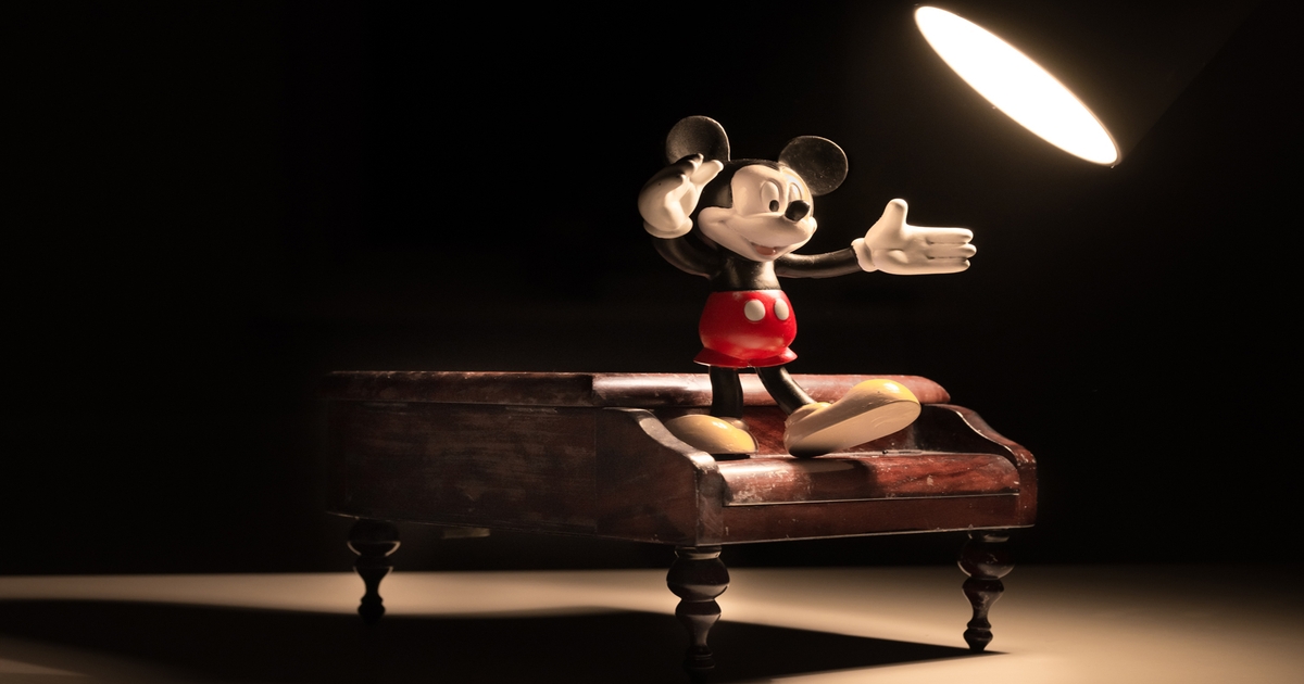 Disney Planning to Introduce AI Robots into Their Theme Parks | AI Business