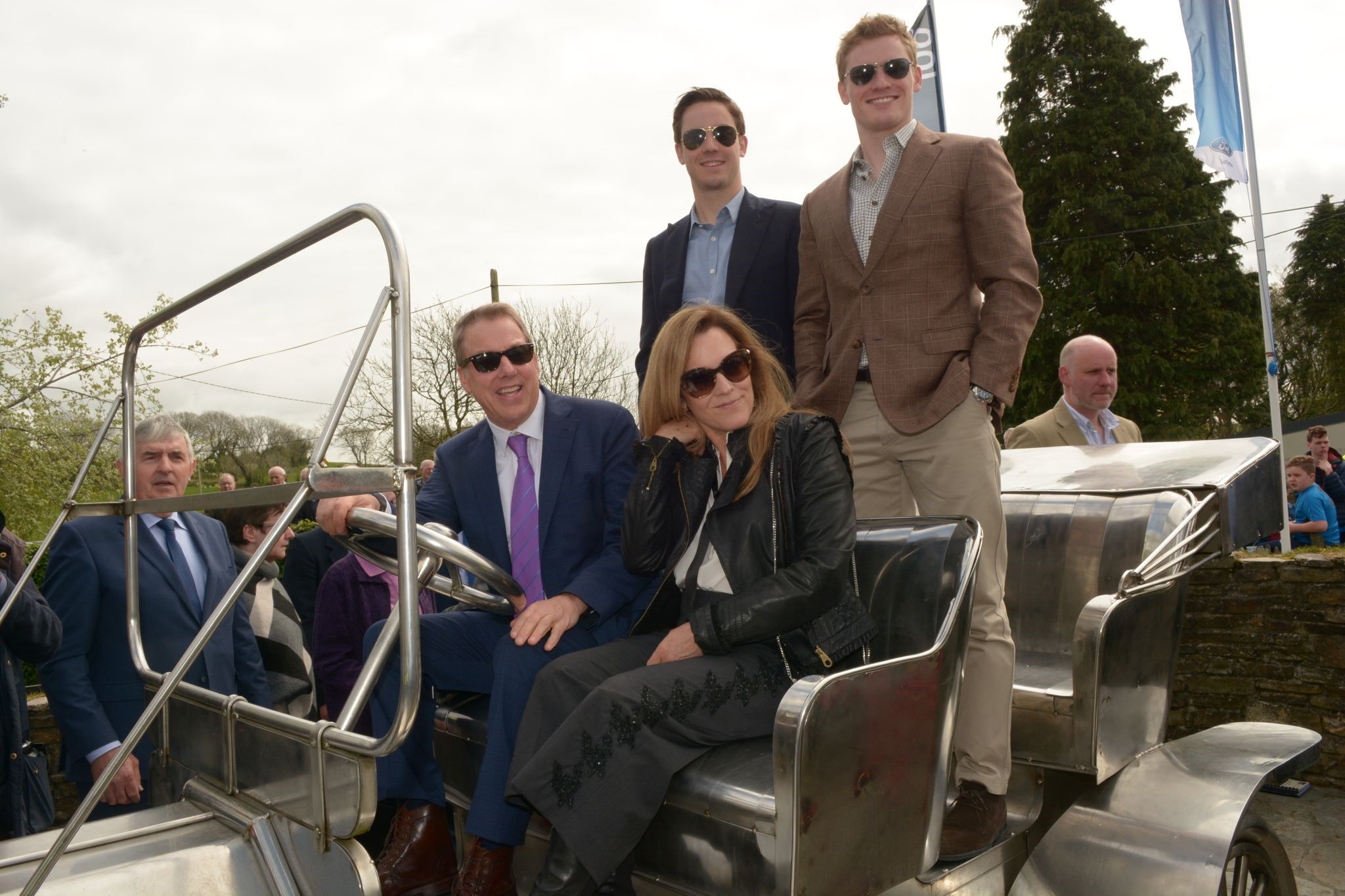 Ford | Bill Ford Jr., Family Return to Ancestral Home in Ireland