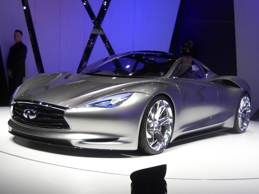 Infiniti to Take EREV Concept to Track, Looks to Continue European Gains