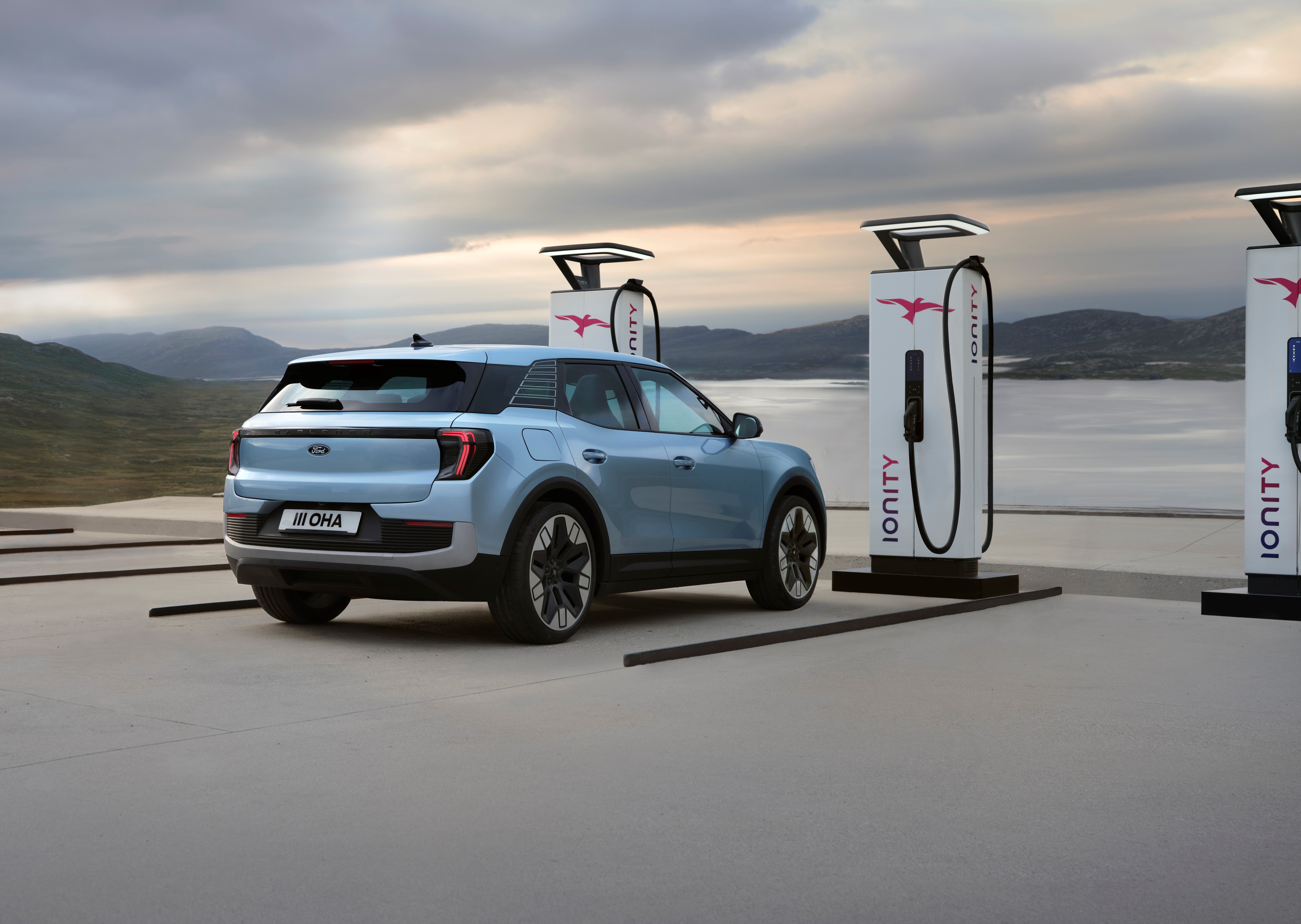 Ford Expands BEV Lineup With Explorer Midsize SUV