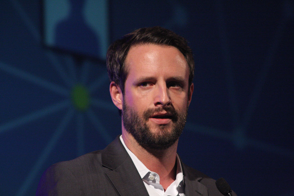 Internet Spurs More Cross Shopping