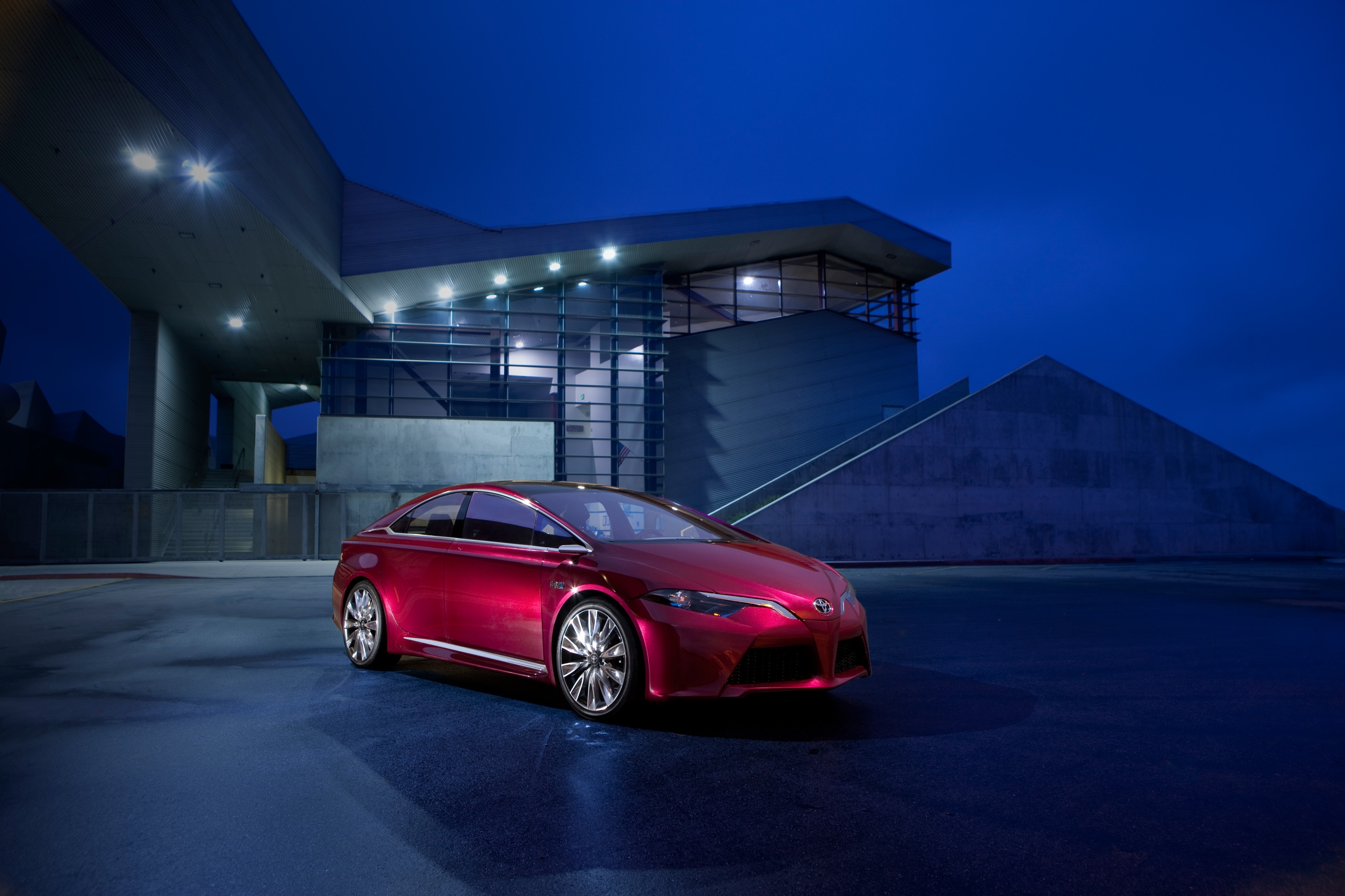 NS4 Concept Next Step for Toyota’s Hybrid Drive