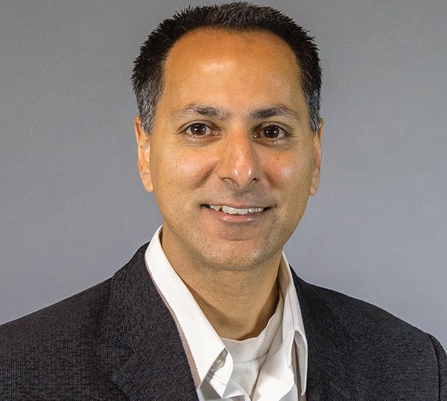 Auto Dealer Extravaganza Shows Customer Is King