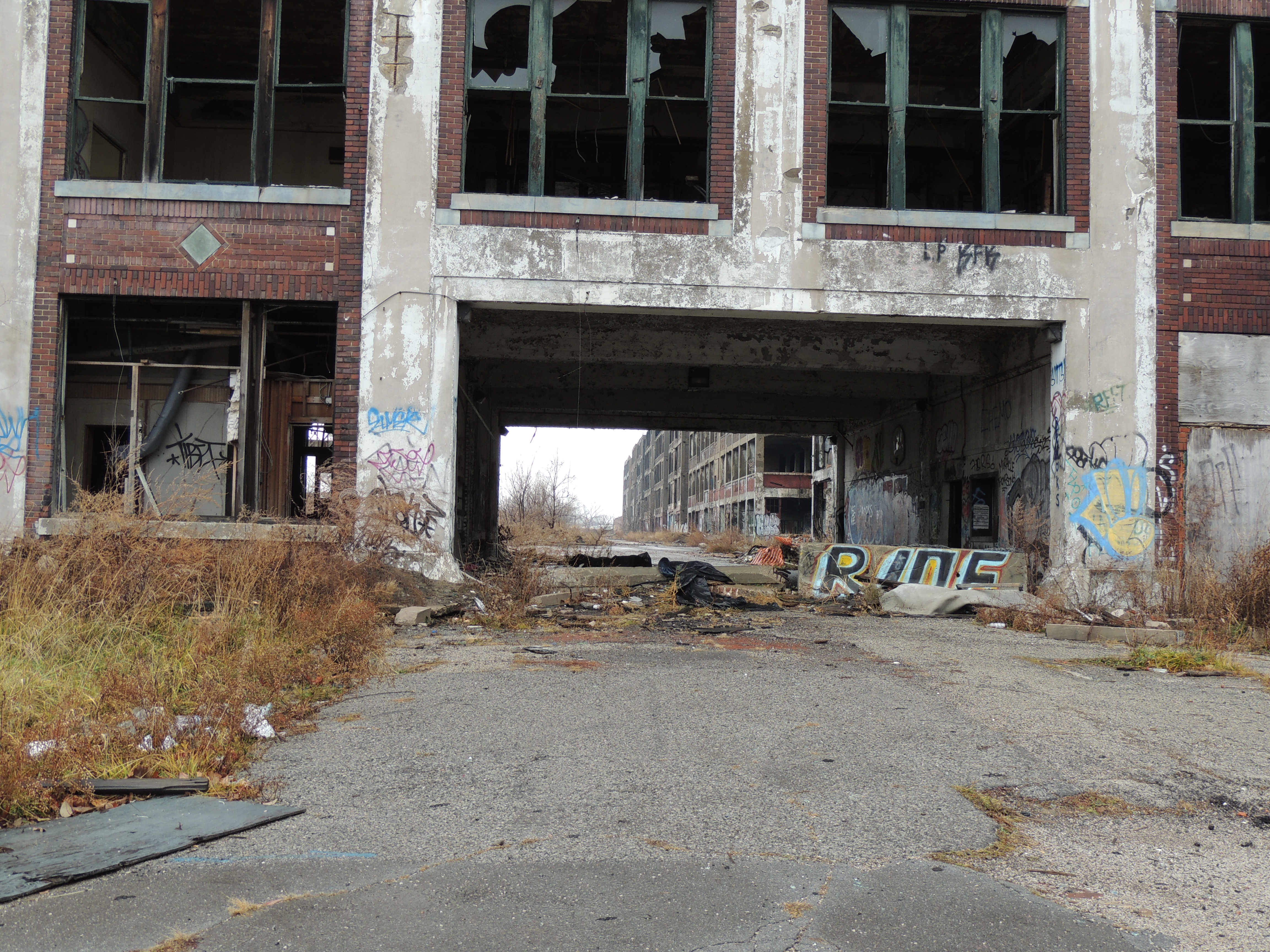 Packard Plant in Ruins