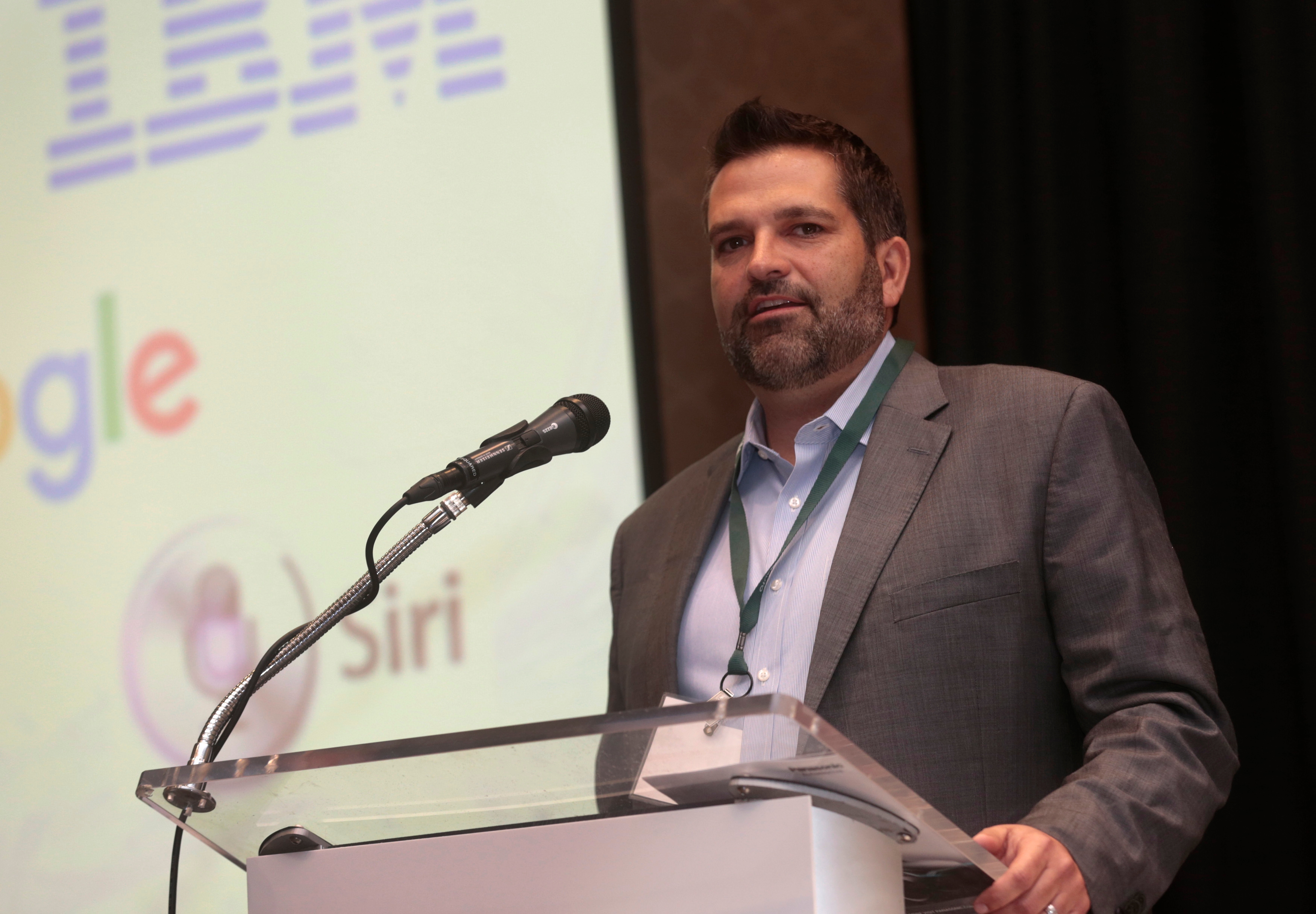 Cars to Make Comeback in Battle Over Connectivity