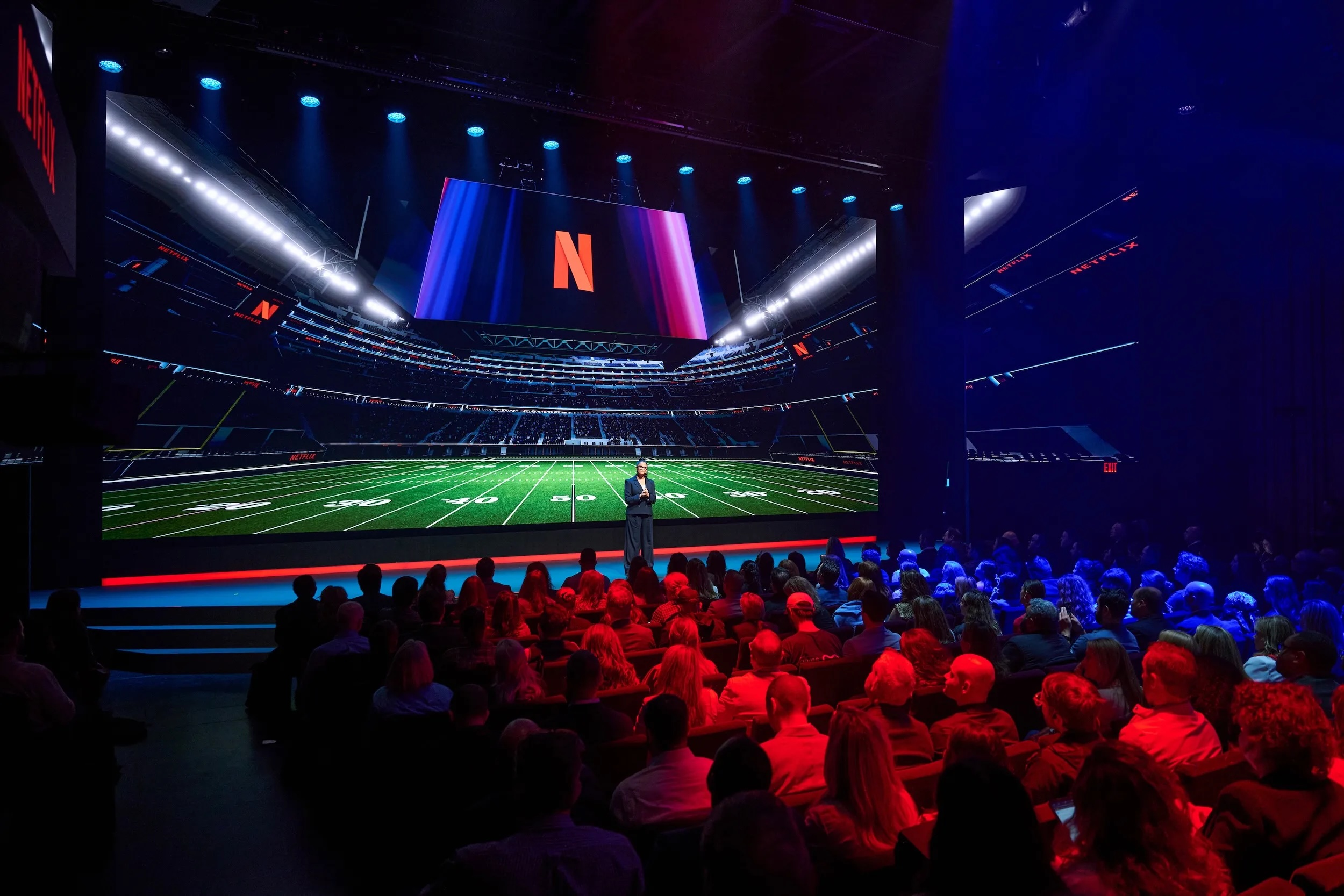 7 Show-Stopping Stage Design Ideas That Caught Our Attention