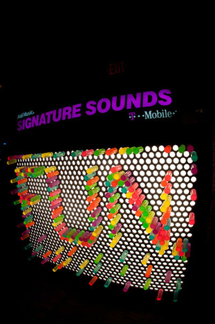 Neon Streamers, Life-Size Lite-Brite Brighten AOL and T-Mobile Concert ...