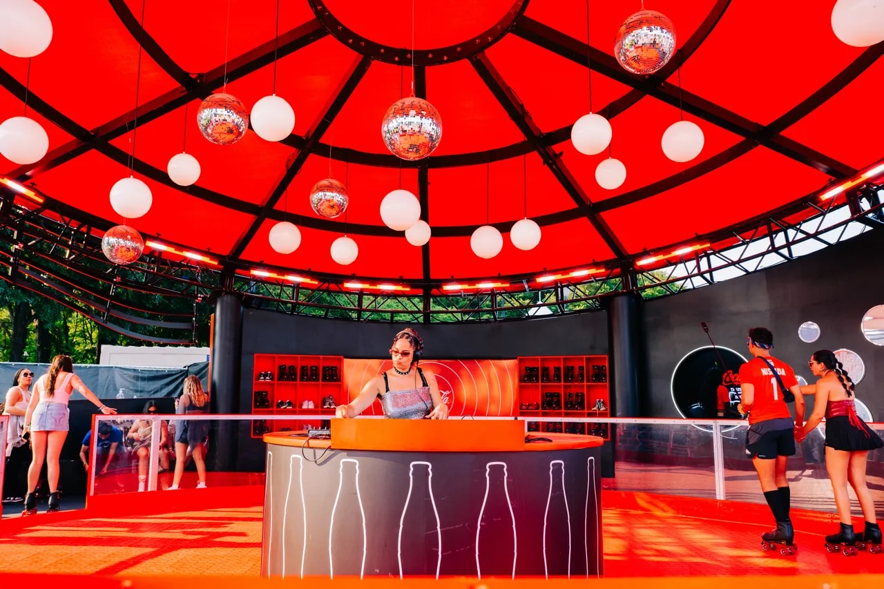 See How Keebler (And Its Elves) Created Some Experiential Marketing Magic