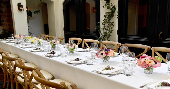 10 Minimalist Decor Ideas for Stripped Aesthetics—or Budgets