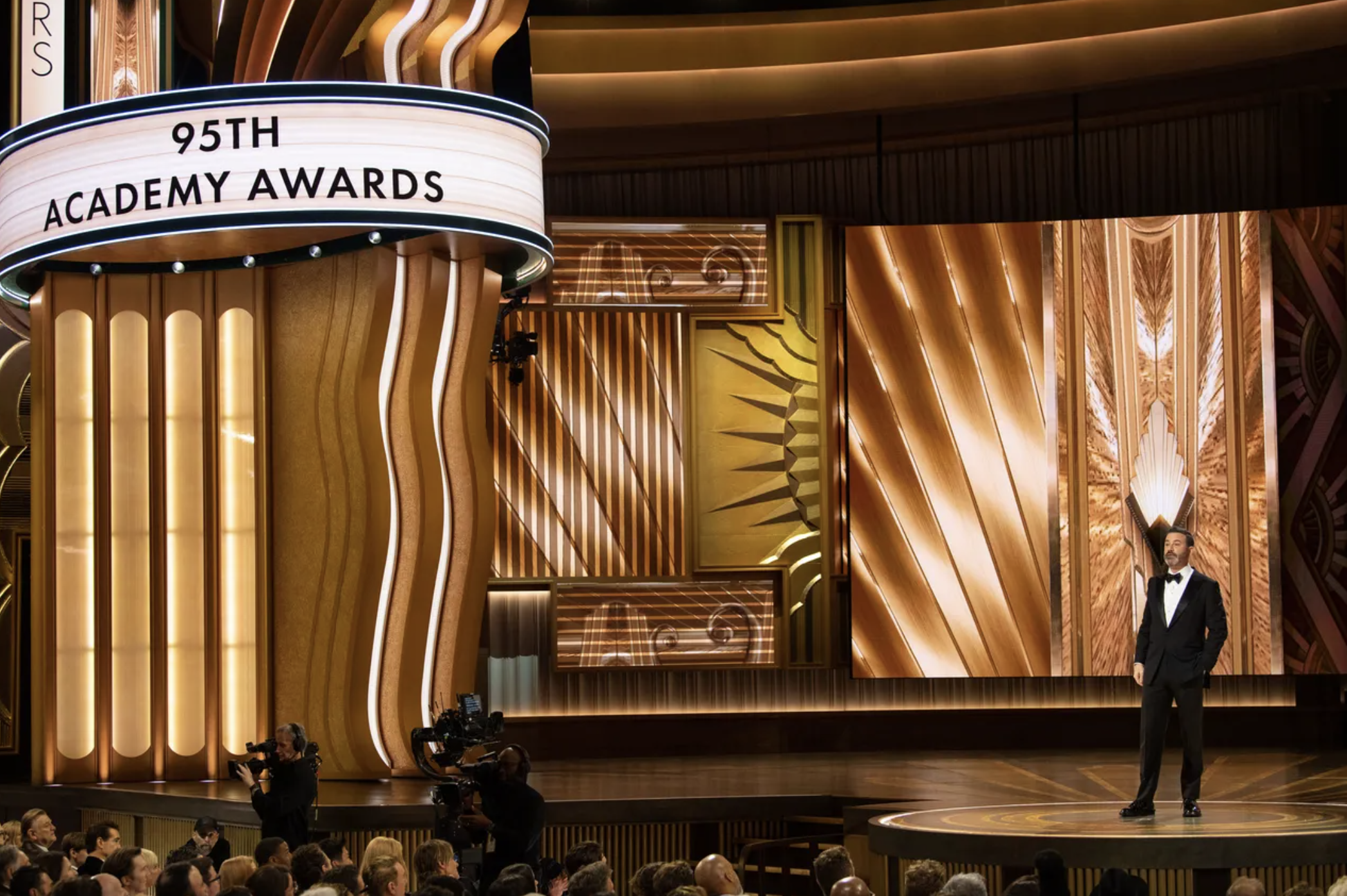 How to Incorporate Metallics Into Event Design