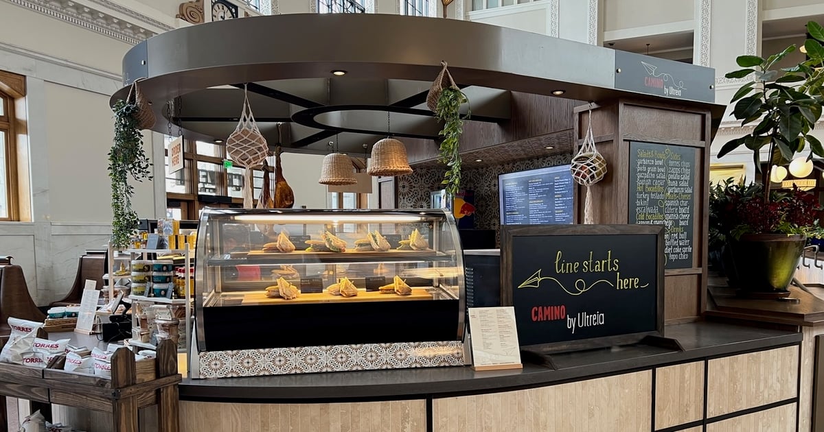 Jennifer Jasinski opens grab-and-go kiosk