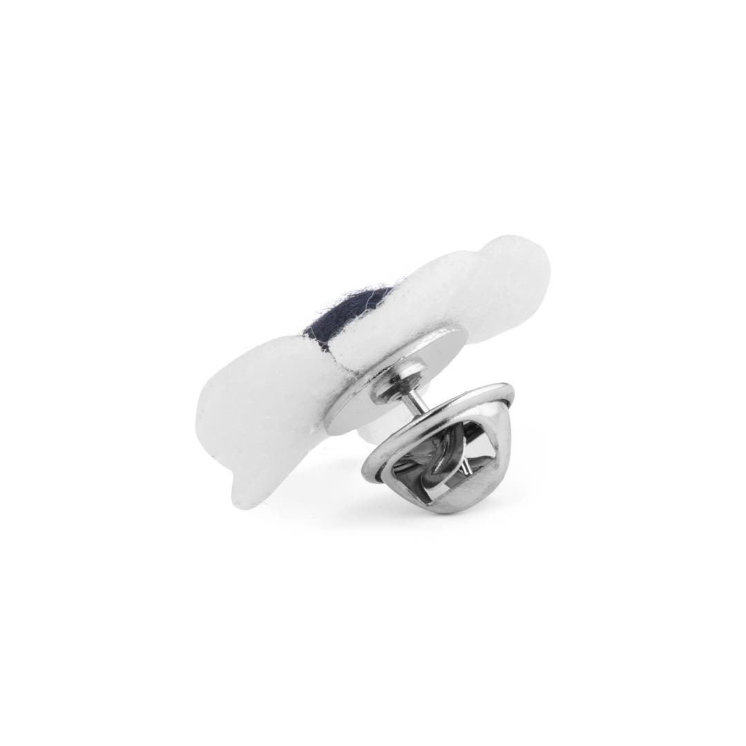 Épinglette à fleur bleue et blanche | En stock! | Warren Asher Épinglette à fleur bleue et blanche | En stock! | Warren Asher