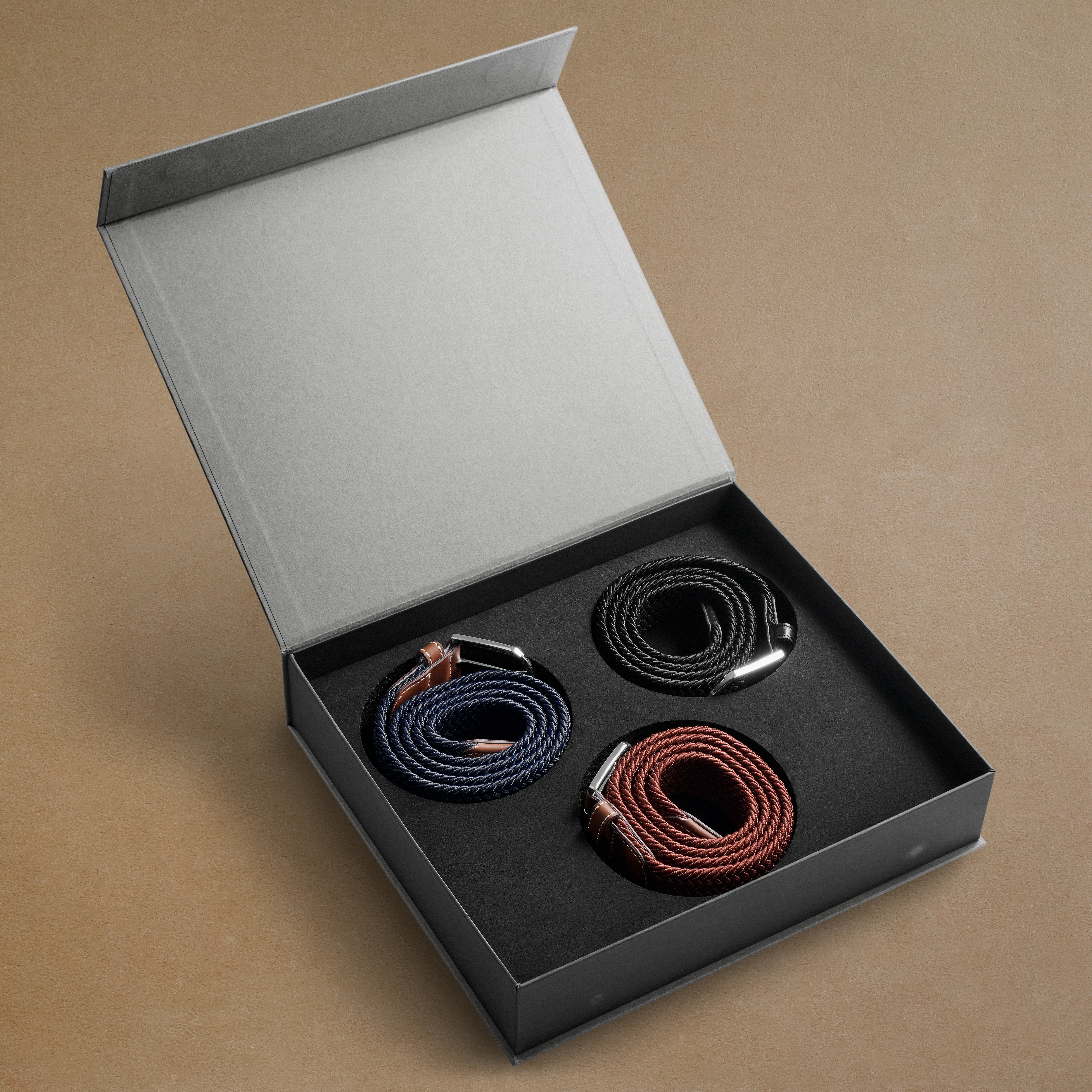 Caixa Presente com Cintos Elásticos | Em stock! | Trendhim