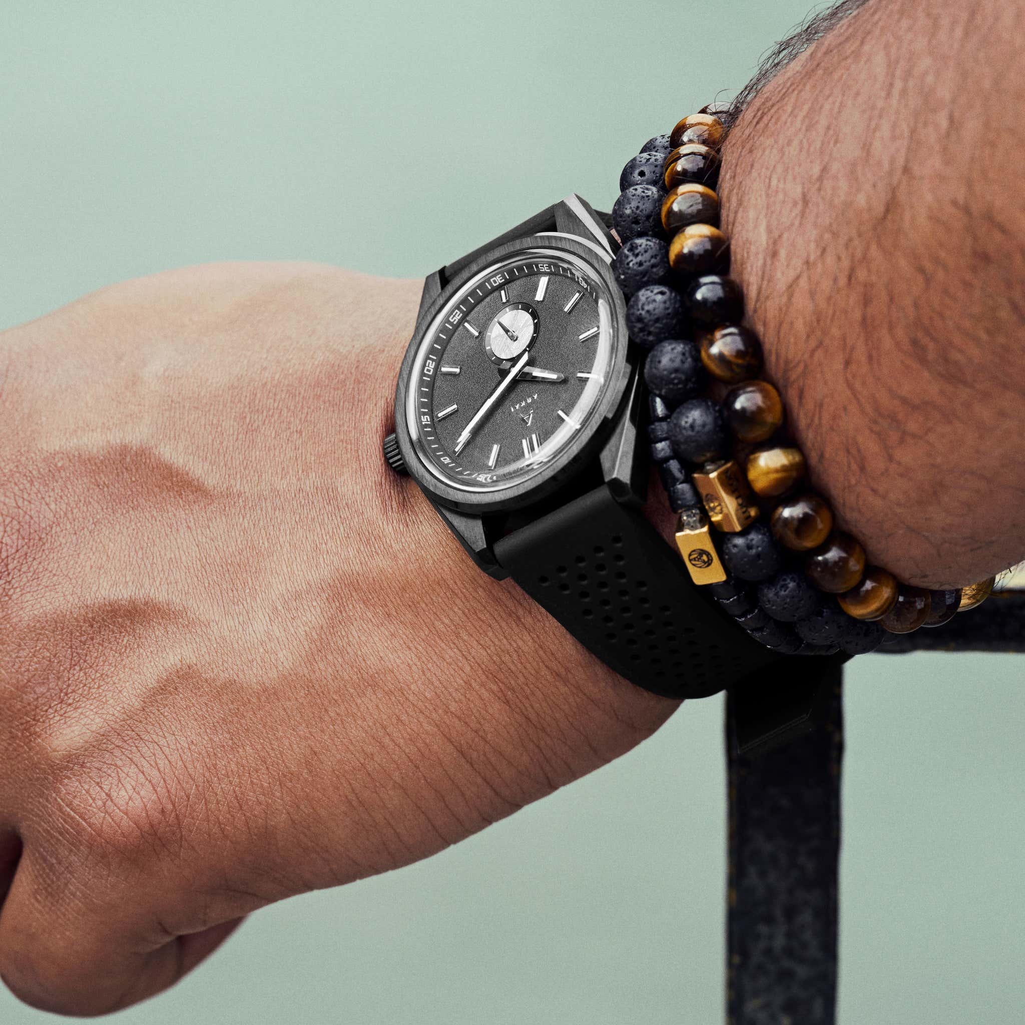 Mond | Black Stainless Steel Meteorite Watch | In stock! | Arkai