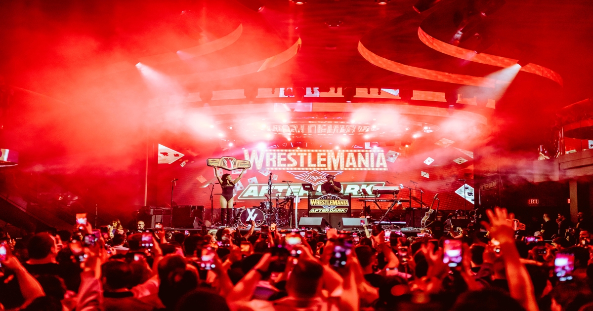 Fanatics Events Hosted WWE’s Largest Fan Experience Yet: What Trade ...