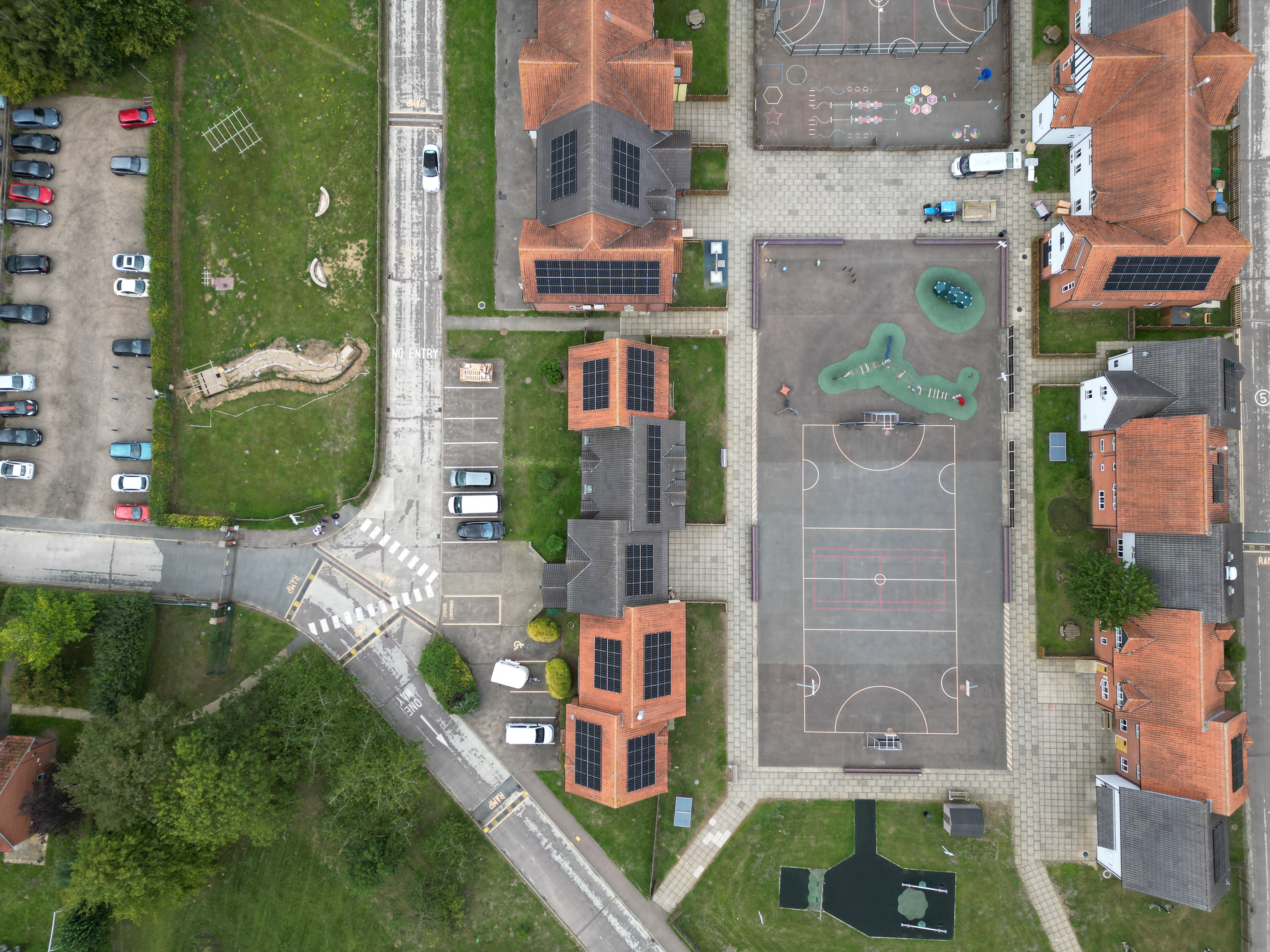 Ireland procures 1.08GW of renewables in RESS 5