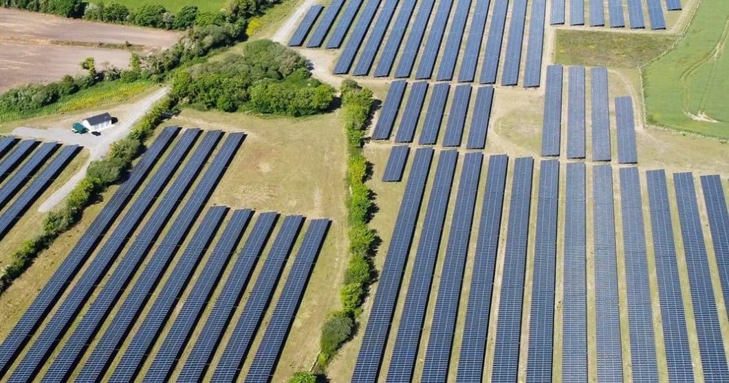 Ofgem: Grid connection reform to unlock 65GW of utility-scale solar PV ...