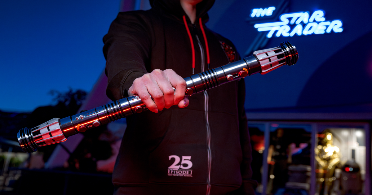 Imperial March: Star Wars Takes Over Empire State Building to Celebrate ...