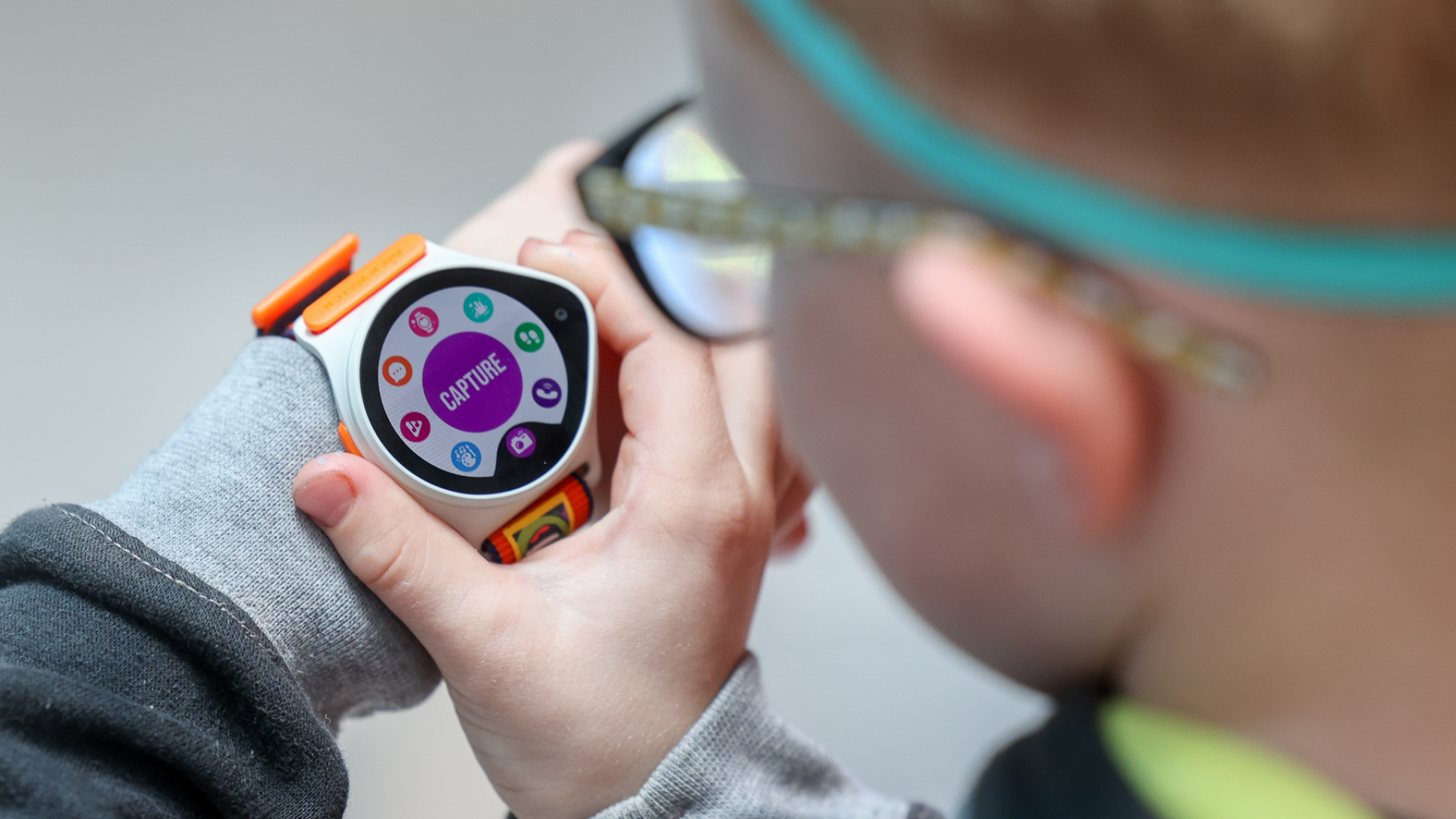 Watchinu Launches Nickelodeon Smartwatch for U.S. Kids