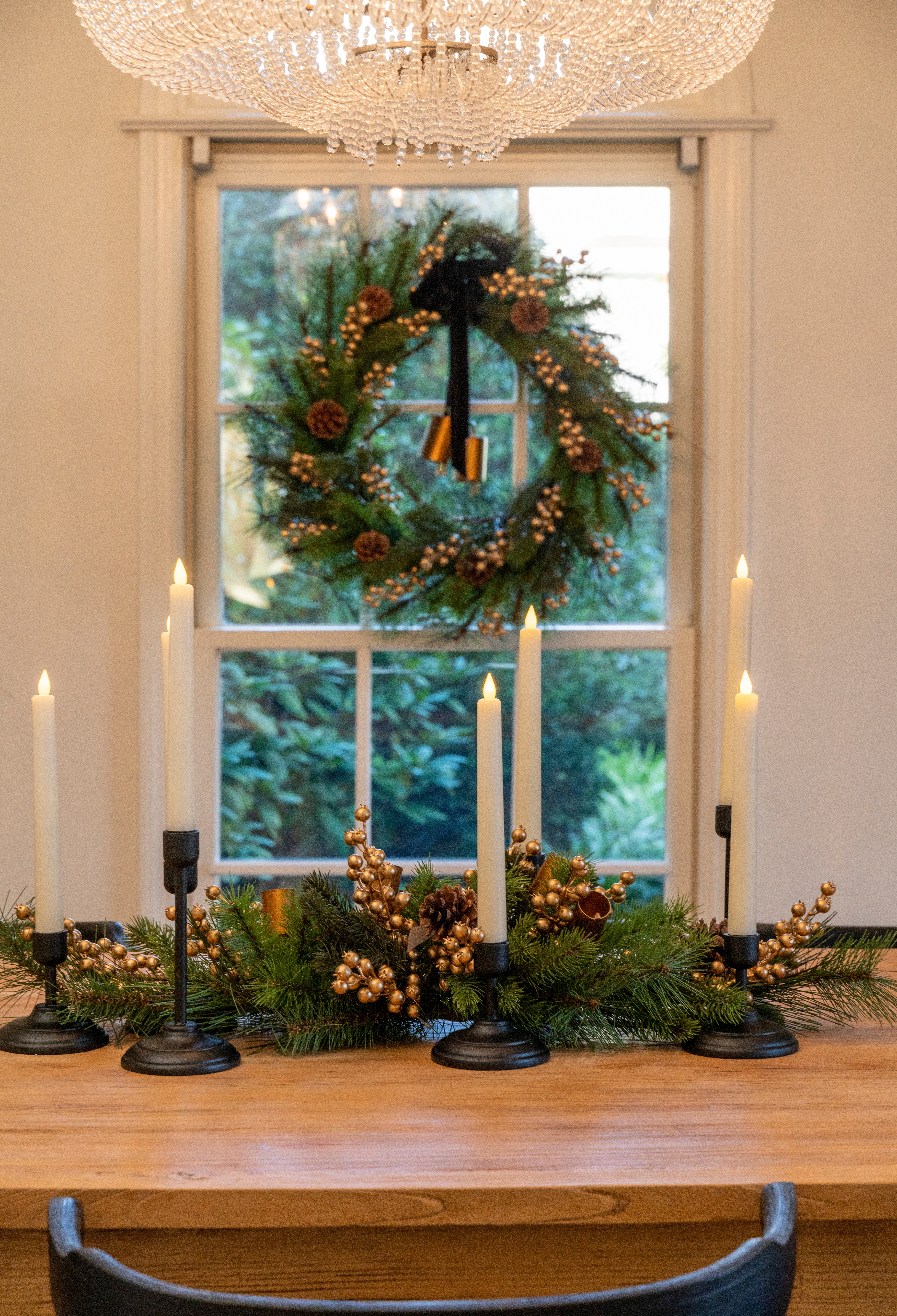HGTV Home Debuts Holiday Décor Collab with National Tree Company ...