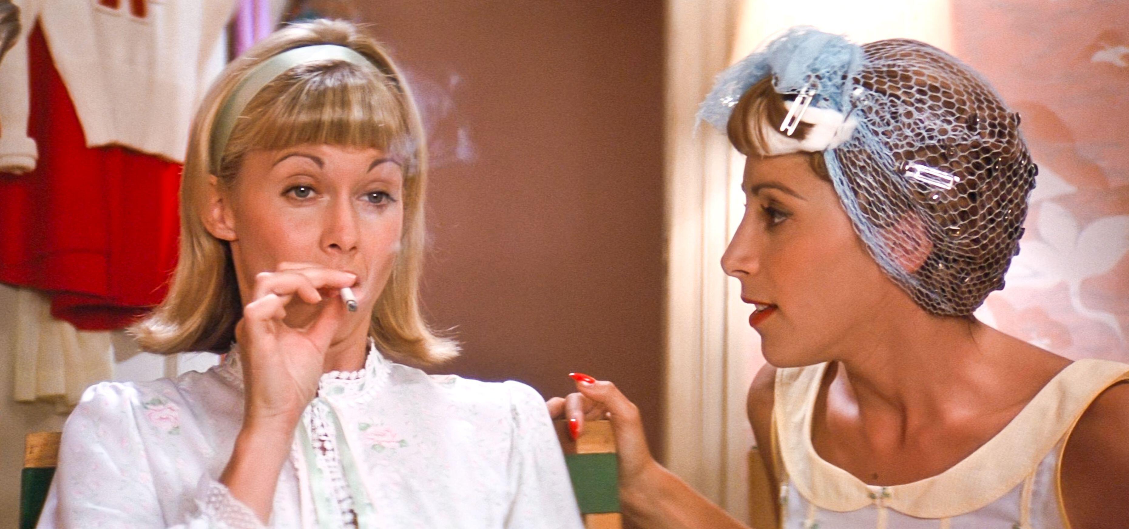 Shawn Mendes caught enjoying a smoke - Page 2 - Celebria - ATRL