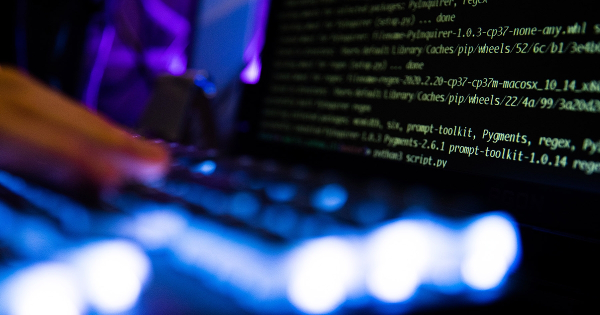 Extraordinary IT Outage Hobbles Business Around the Globe