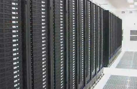 How Intel Manages 100,000 Servers