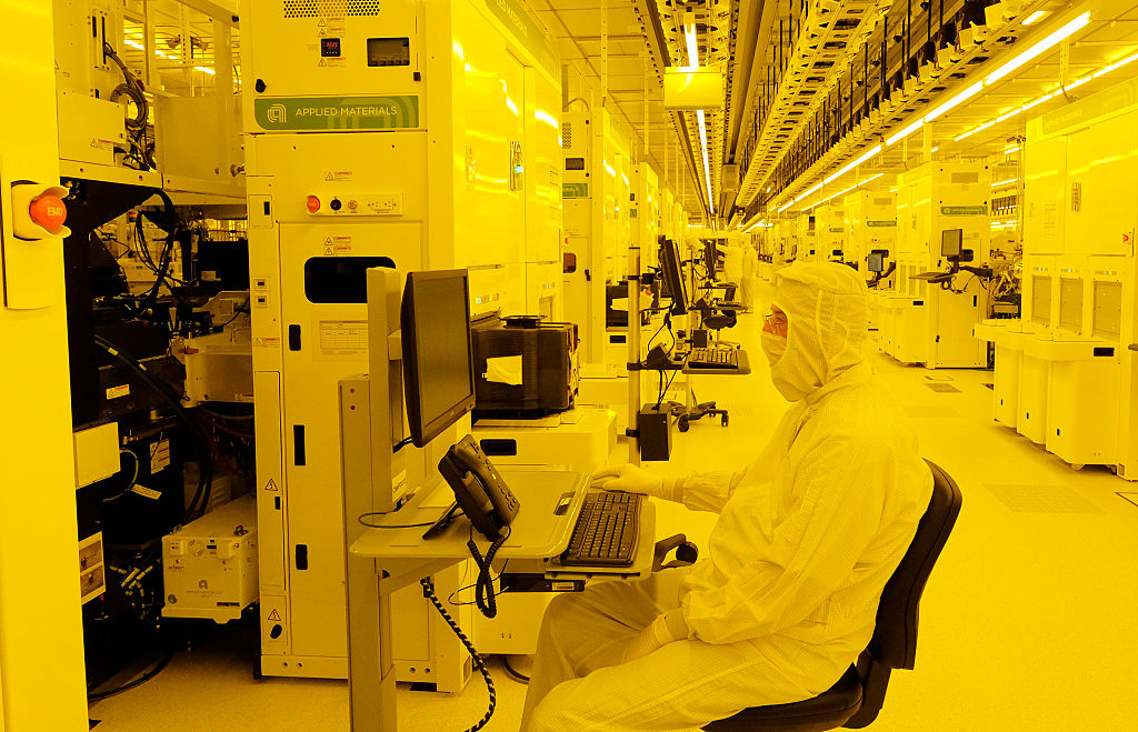 Sixty-Week Delay on Router Orders Shows Scale of Chip Crisis