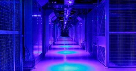 Survey: Enterprise Data Centers Fail More Often Than Colos