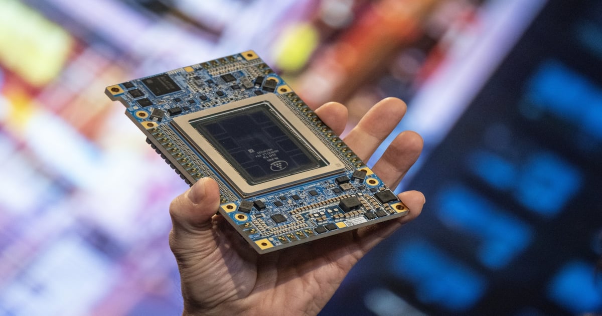 World Chip Sales Return to Growth in Sign of Improving Demand