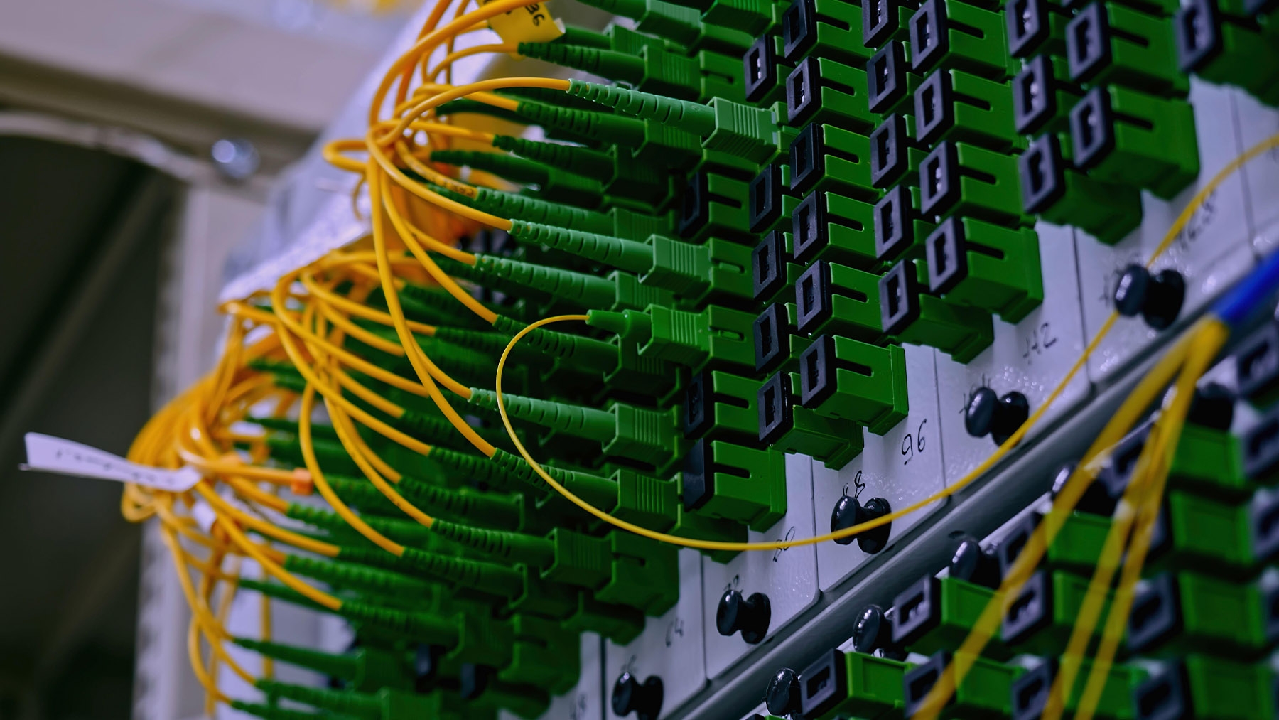 Switchboards vs. Switchgears: What’s Best for Data Centers?