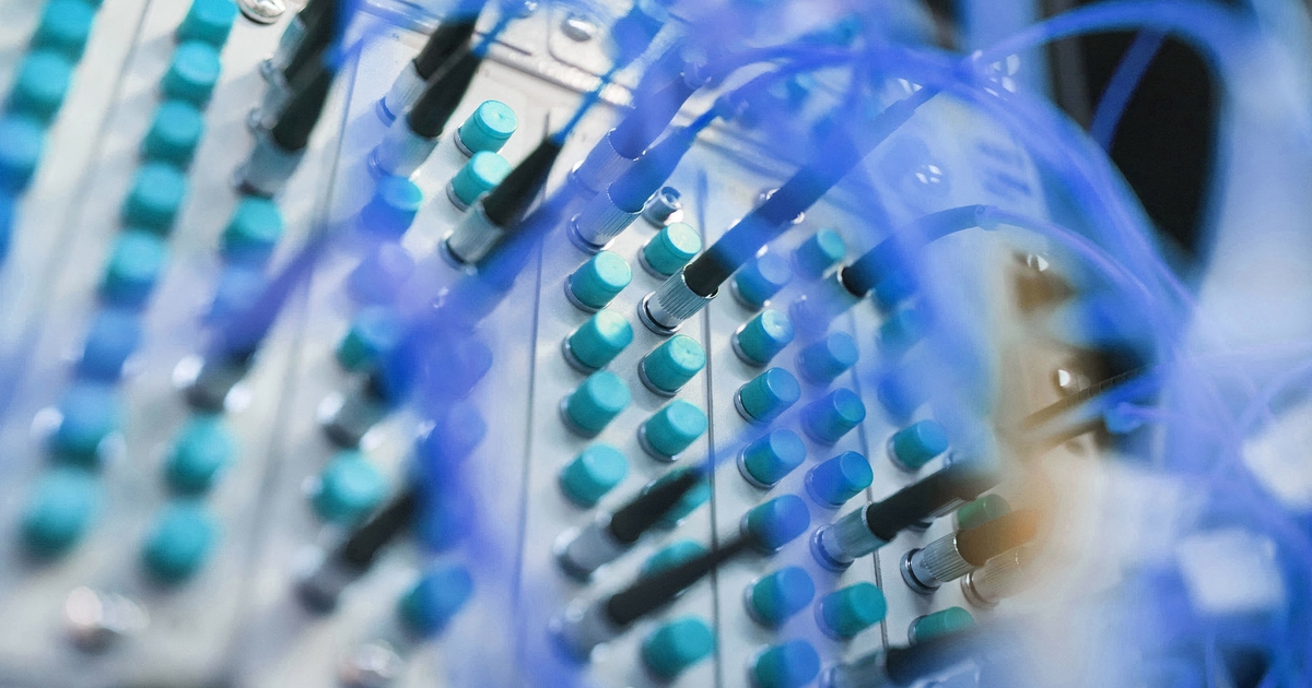 Switchboards vs. Switchgears: What’s Best for Data Centers?