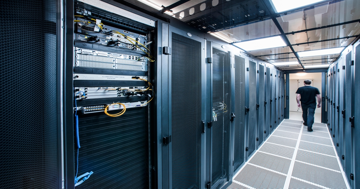 A Guide to Server Rack Sizes for Data Centers
