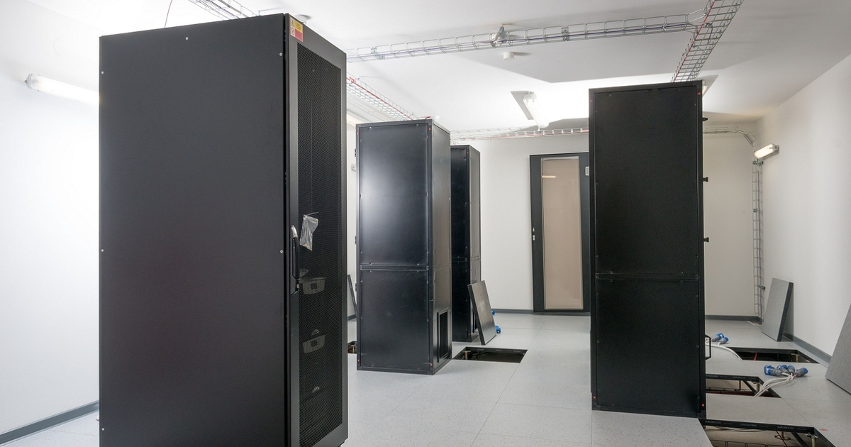 When and How to Retrofit Your Data Center for Cost Savings