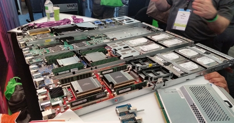 Microsoft Builds Own Linux-Based Data Center Network OS for Azure