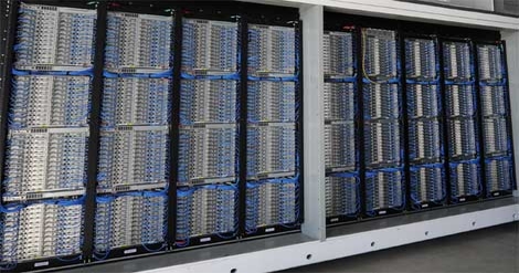 Server Farms Get Super-Sized for Cloud Growth