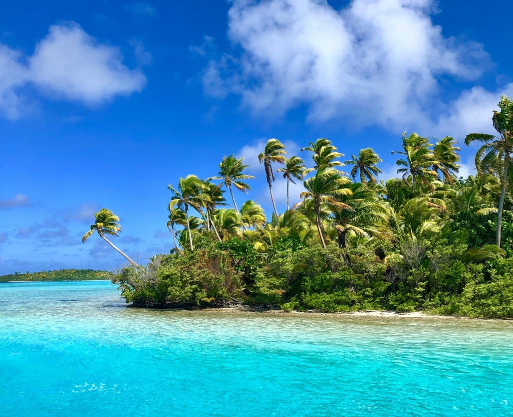 Cook Islands - KLM Health Services