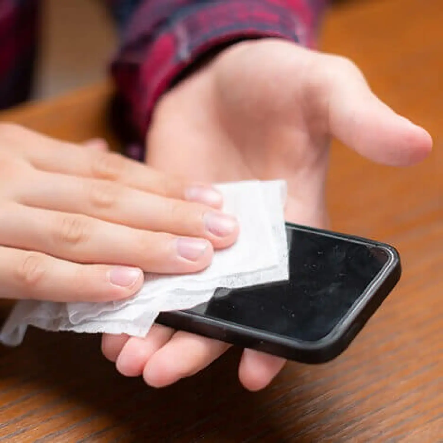 ¿Qué son los gérmenes y cómo se propagan? | Lysol®