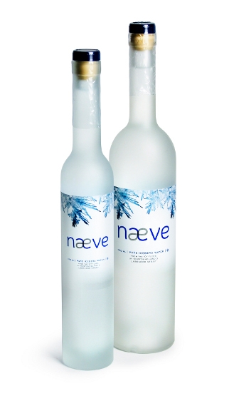 Water bottle takes cue from liquor packaging