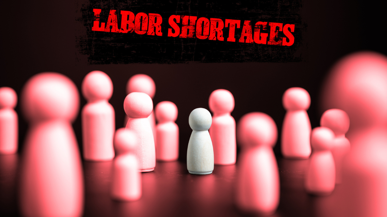 Medtech Turns to AI as Labor Crisis & Recalls Surge