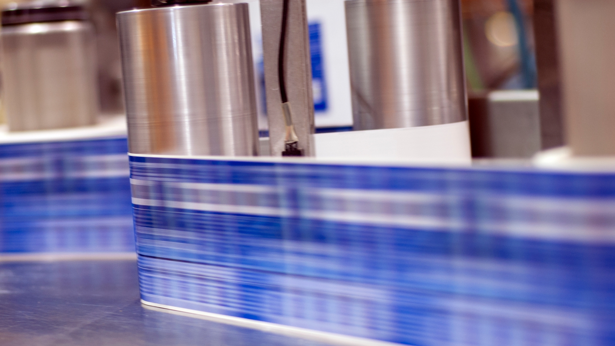 How Roll On Pilfer Proof Cappers Work