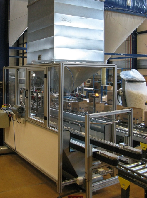 Shipping operation flows smoothly at Amway