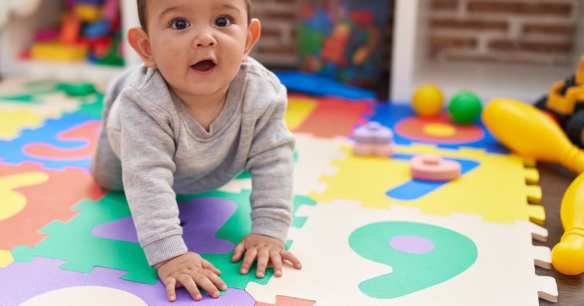 How to Help Your Baby Crawl | Enfamil