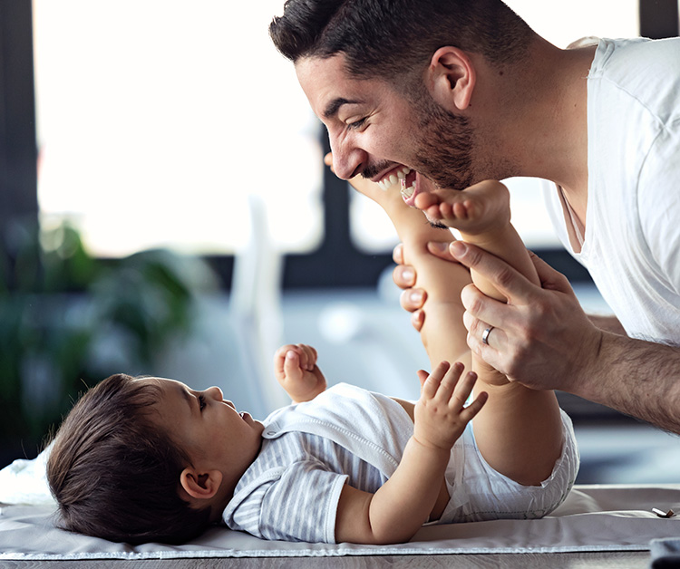 Guide to Formula-Fed Baby Poop | Enfamil