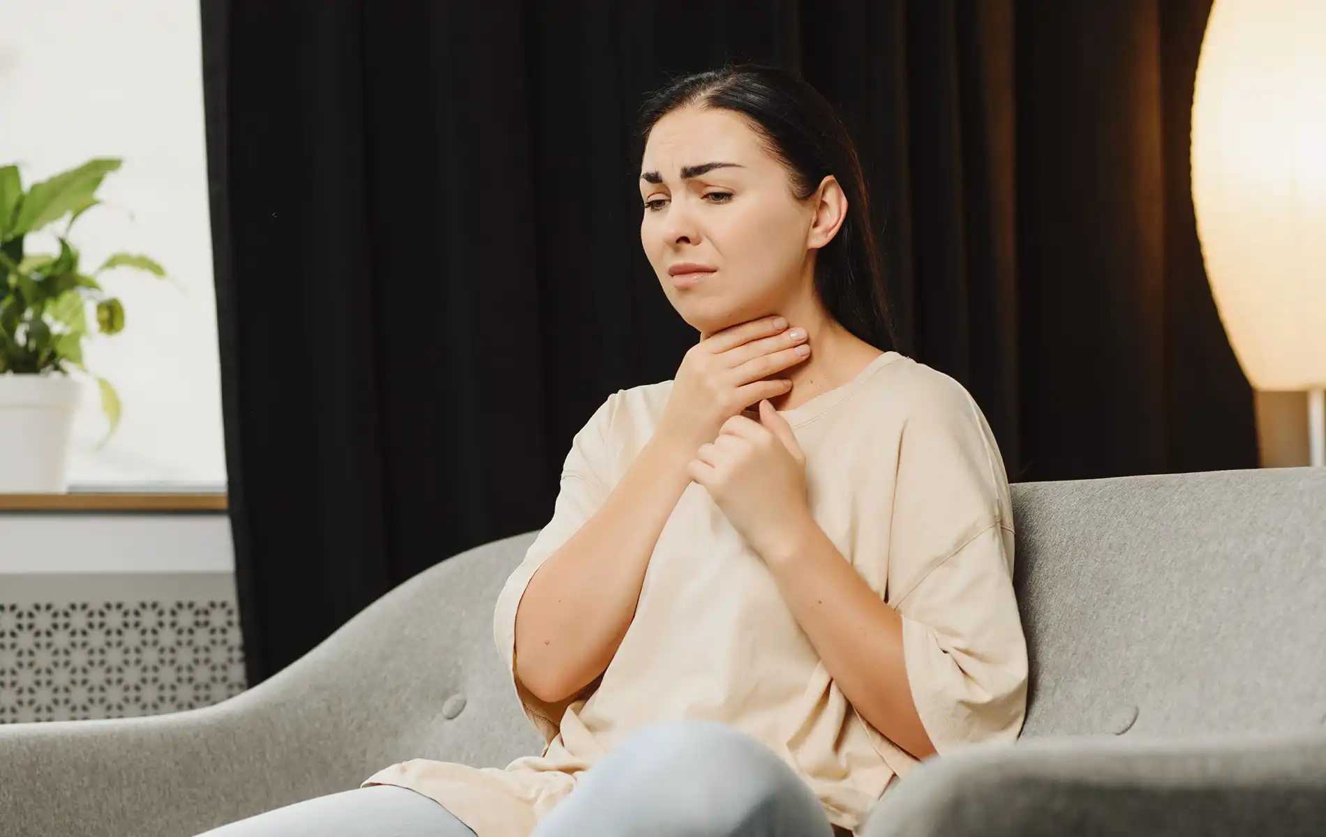 The Truth About Itchy Throat: Causes and Remedies | Strepsils® PH