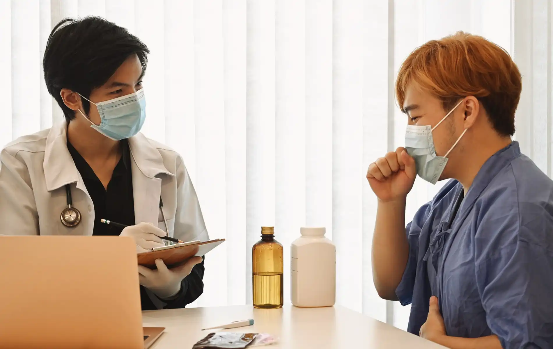 Ano Ang Gamot Para sa Dry Cough at Ubong May Plema? | Strepsils® PH